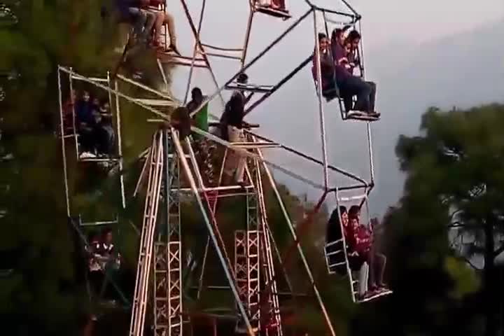 Grande roue à propulsion humaine | Youmadeo